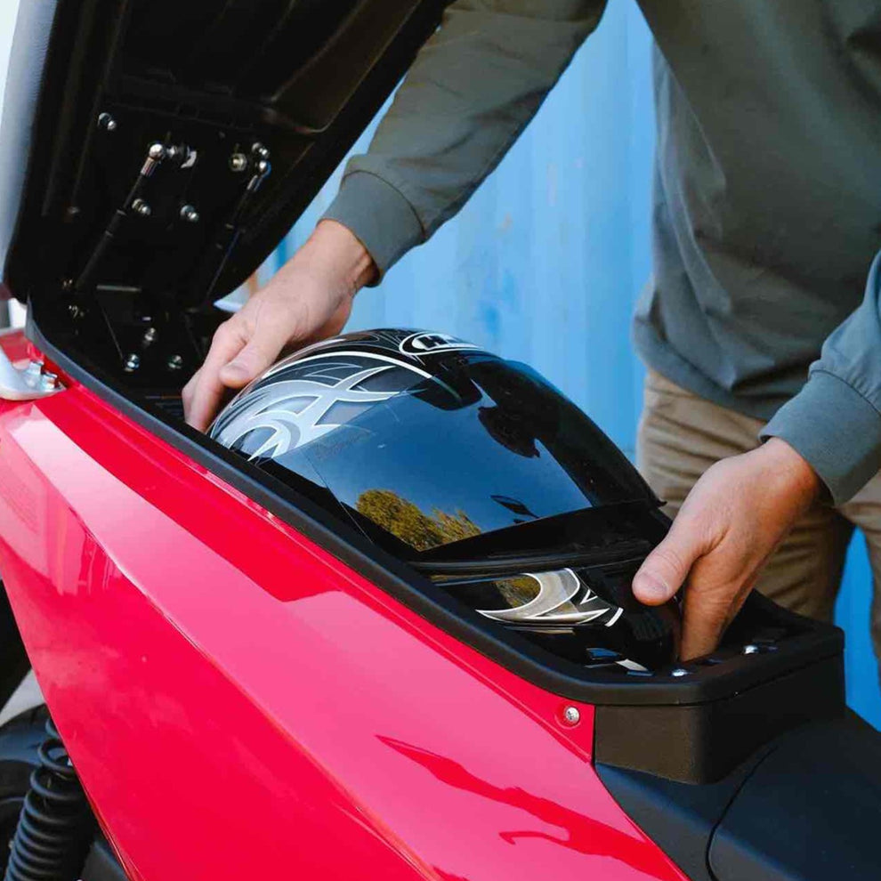 Benzina Zero Sport Electric Scooter | Electrifying Performance